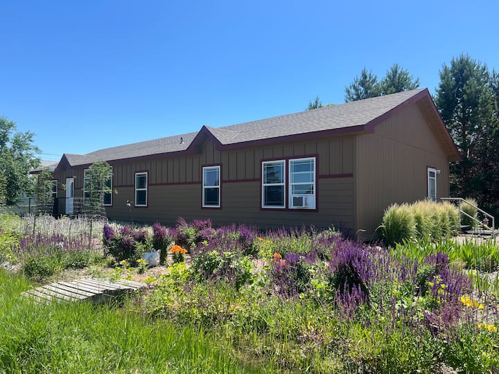 Cheerful 4 Bedroom Home! Quiet And Spacious! - Cody, WY