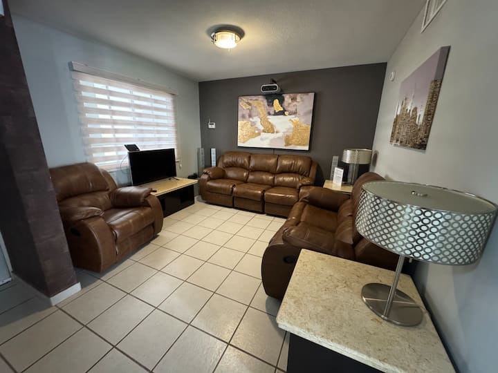 Casa En Fracc. Privado En Residencial Senderos - Torreón