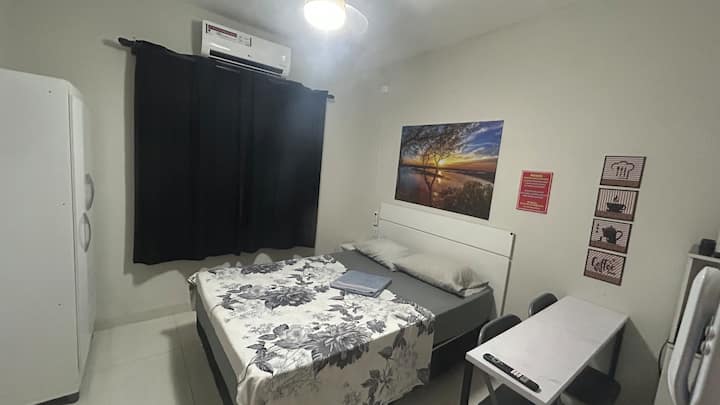 Flat [102] Privativo Completo Ar Cond. Sem Garagem - Uberlândia