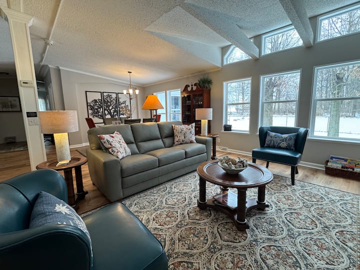 Young Oaks Guest House, Quiet Country Retreat! - Doylestown, OH