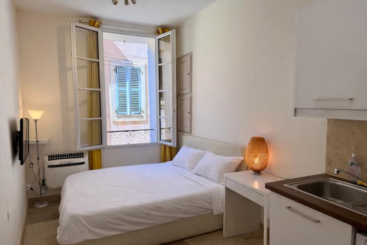 Studio (Clim) Idéalement Situé - Vieil Antibes - Antibes