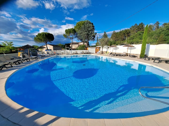 Chalet Confortable Avec Piscine - 5 Personnes - Vallon-Pont-d'Arc