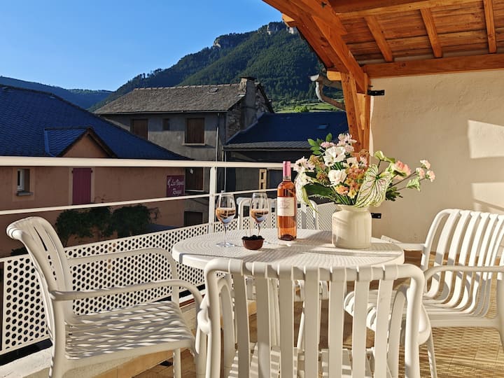 Maison Saury 'La Terrasse" Au Coeur D'ispagnac - Florac