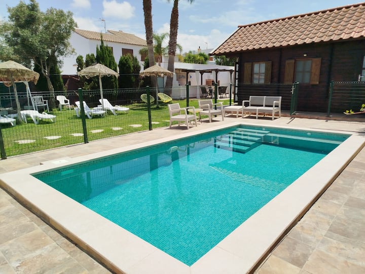 Bungalow De Madera Con Aire Acondicionado. - Los Caños de Meca