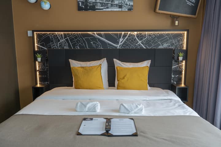 Deluxe Room With Kitchenette & Balcony - Groningen