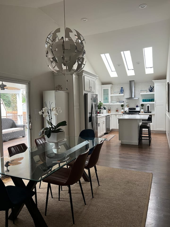 Home In Hampton Bays - Hampton Bays, NY