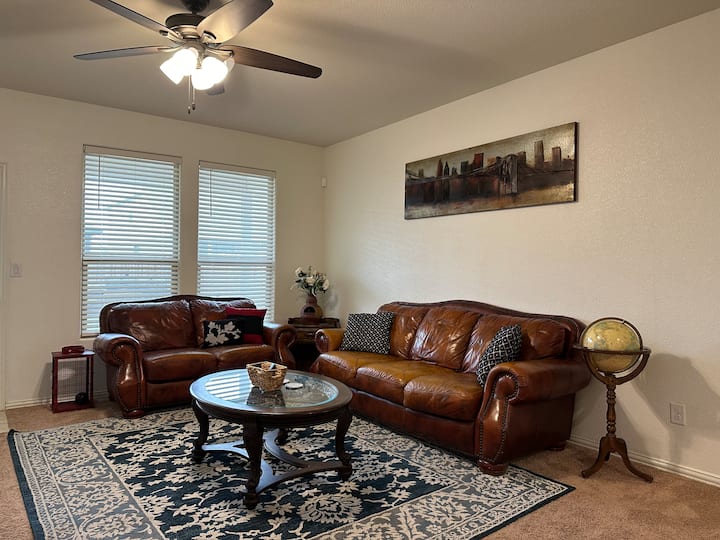 Mesa Springs Midland/odessa. 4br/2baths - Odessa, TX