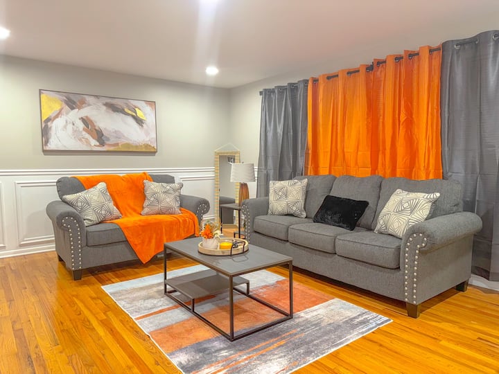 Cozy & Lavish 2b/1b In Homewood! - Homewood, IL