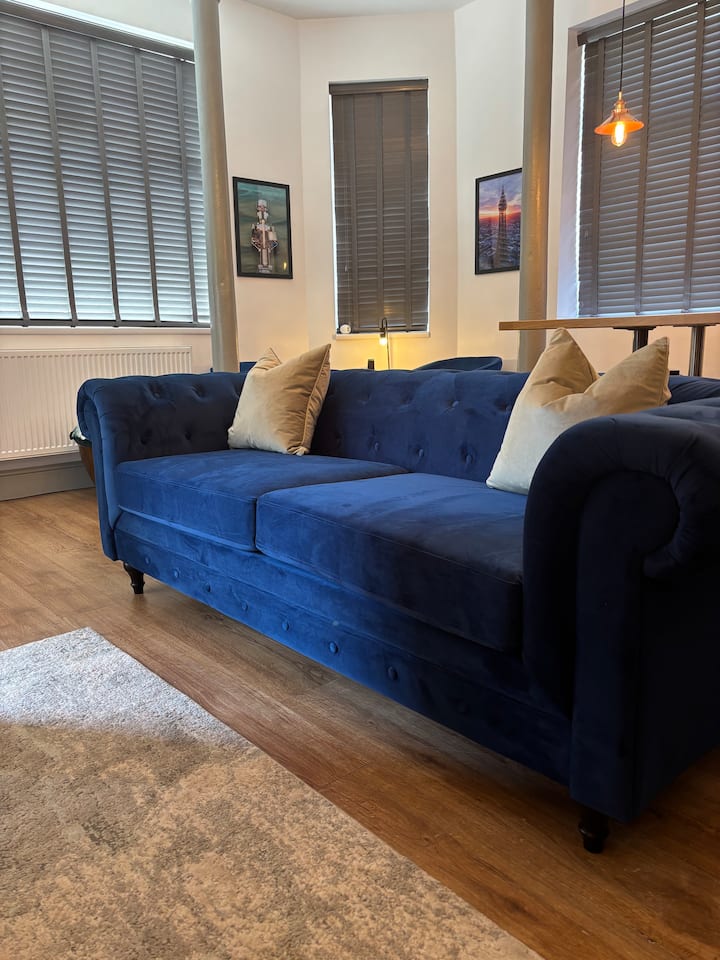 Central Blackpool Townhouse With Parking - 布萊克浦