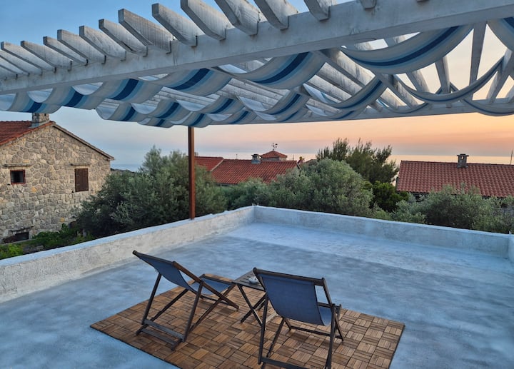 Peaceful Seaside Home, Olive Garden - Montenegro