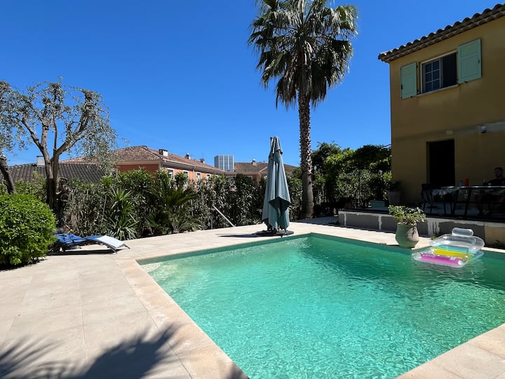 Studio Au Calme Piscine, Entrée Privée & Parking - Grasse
