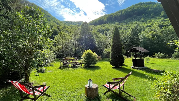Cottage By The River Valea Draganului - Transylvanie