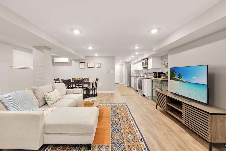 Beautiful & Renovated Unit In Mount Pleasant - Washington, DC