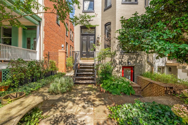 Beautiful & Renovated Unit In Mount Pleasant - Washington, D.C.