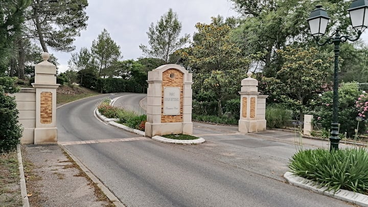 Location Saisonnière Studio 4 Personnes - Saint-Raphaël