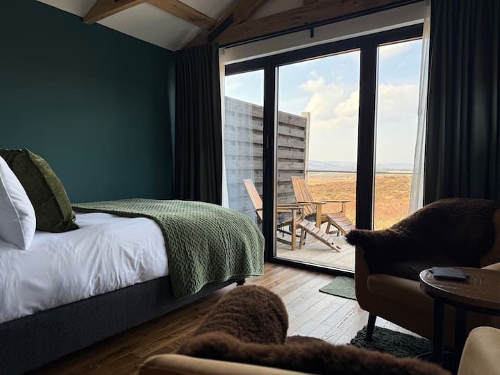 The Coorie-adorable Open Plan Studio With Hot Tub - Portree