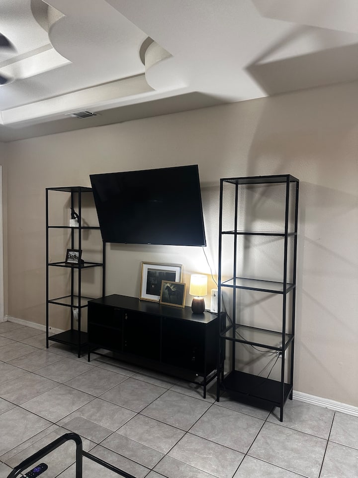 #4 Spacious Comfy Apartment - Edinburg, TX