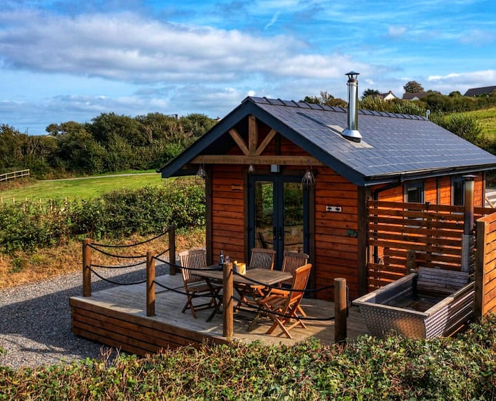 Cabin,hot Tub,farm Pembrokeshire @Littlesladefarm - Pembrokeshire