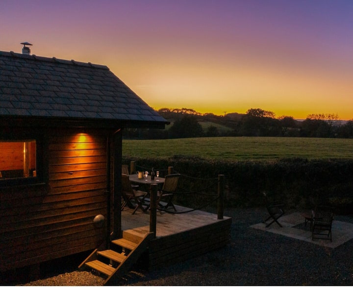 Cabin,hot Tub,farm Pembrokeshire @Littlesladefarm - Haverfordwest
