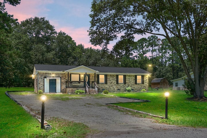 Serene  Moncks Corner Home With Huge Backyard - Moncks Corner, SC