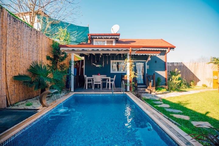 2-sıcak Havuz Ve Müstakil Tiny Bungalov - Kartepe