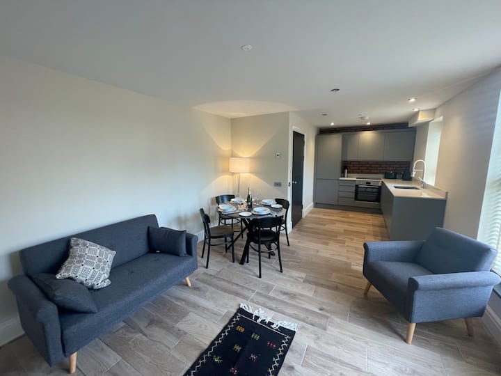 Stylish Apartment In The Heart Of Abergavenny - Abergavenny