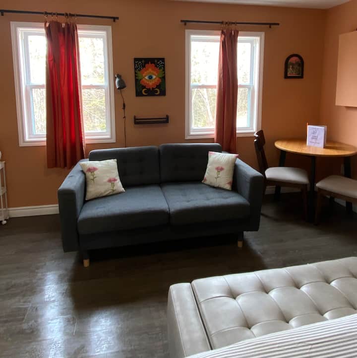 Folklore Cottage - Modern Studio With Forest Vibes - Nova Scotia