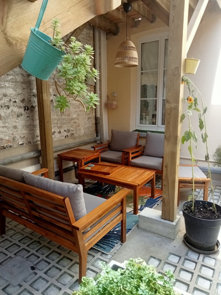 Le Patio. Centre Ville Avec Cour - Dieppe