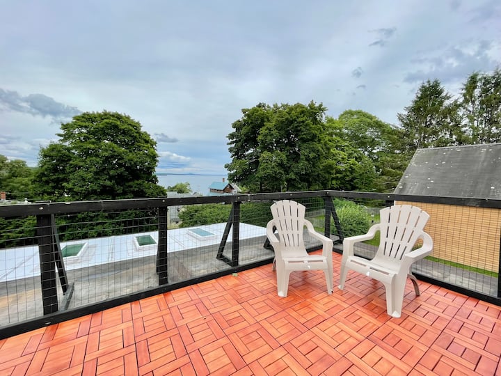 Sunrise Cottage | Fabulous Bay Views | Mid-coast - Belfast, ME