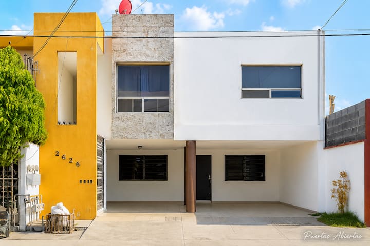 Casa Amplia Y Céntrica Para Grupos En Mty - San Nicolás de los Garza