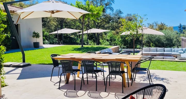 Magnificent Villa, Swimming Pool, Jacuzzi, Air-conditioned - Grimaud
