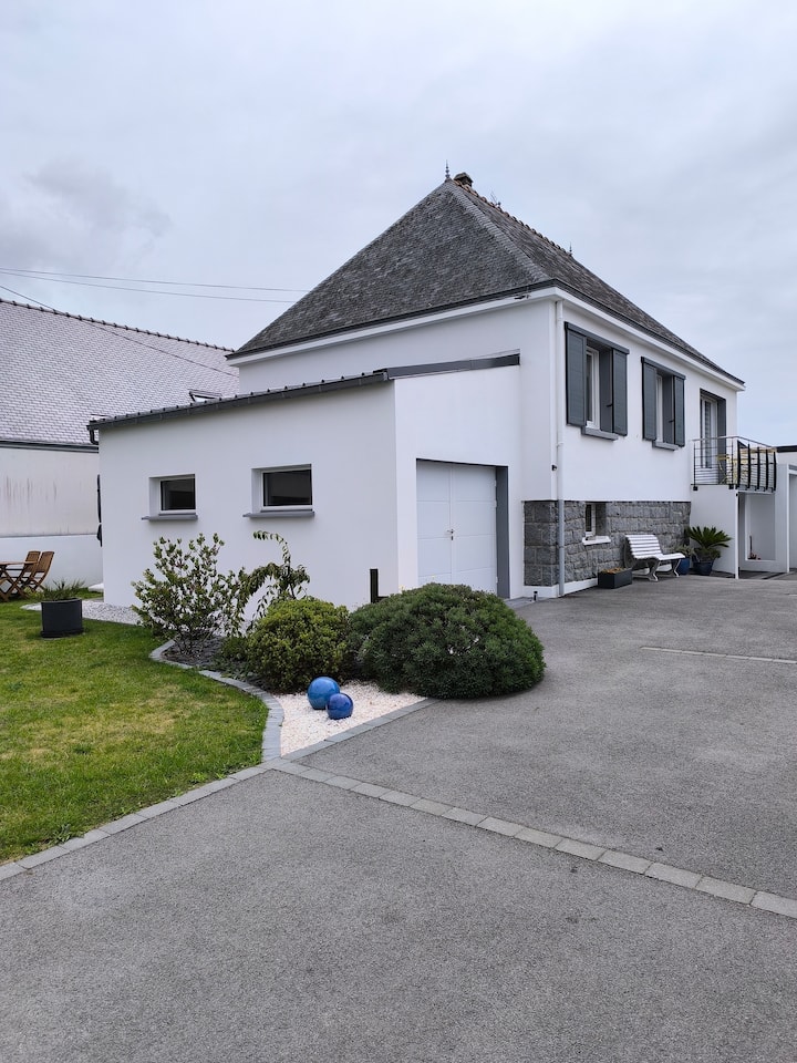 ÉTage Indépendant D'une Maison à 1,7 Km Du Port. - Étel