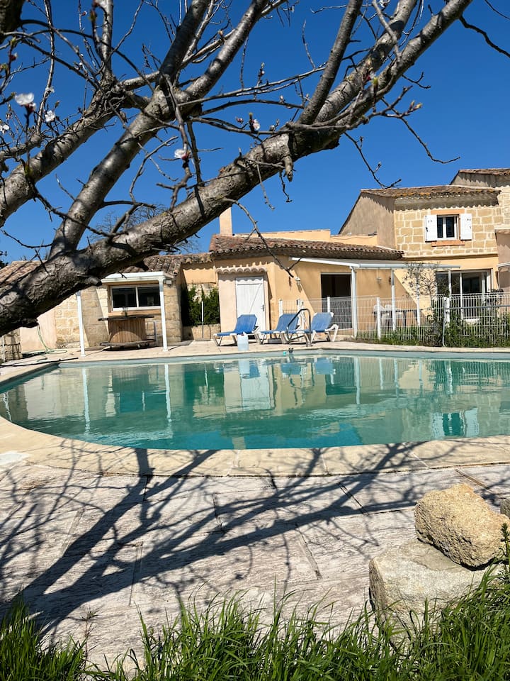 Guest House Au Mas Saint Sauveur Avec Parking - Vauvert