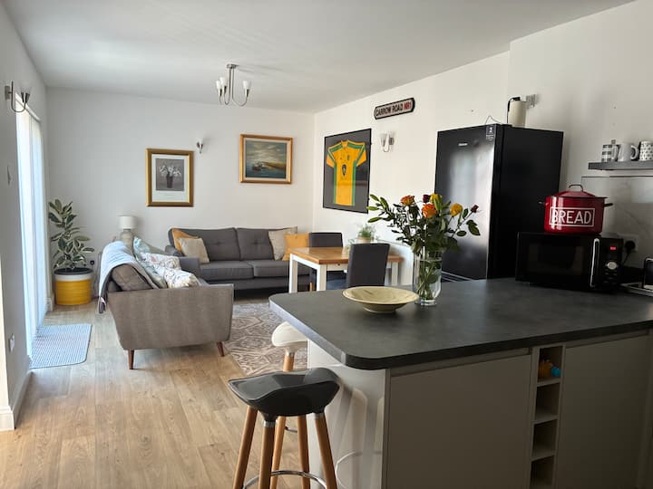 Stones Throw - Norwich