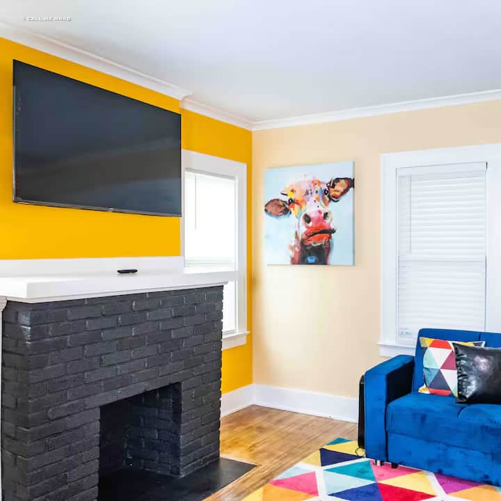 ᴛʜᴇ ᴄᴏʟᴏʀ ᴄᴏᴠᴇ: ᴀɪʀᴘᴏʀᴛ - Rochester, NY