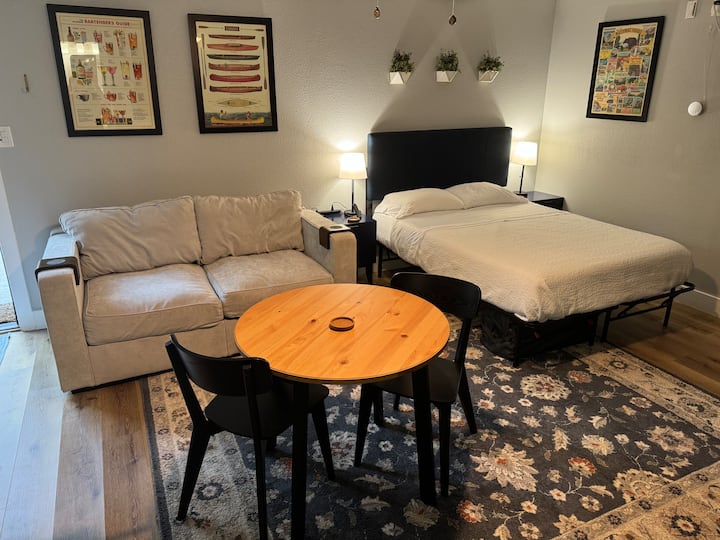 Modern 1 Bedroom Private Guesthouse, Close To Iah! - Aéroport George-Bush de Houston (IAH)