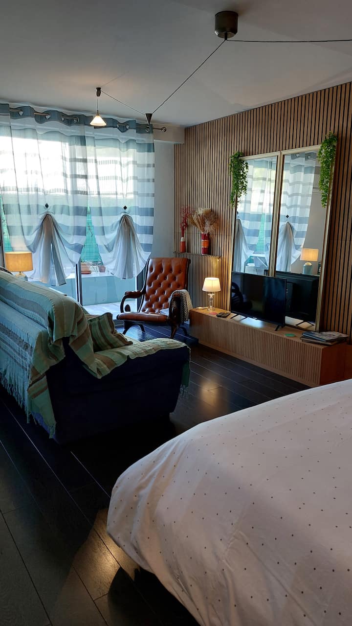 Cosy F1 Avec Grande Terrasse à 2 Pas Du Tramway. - Nice