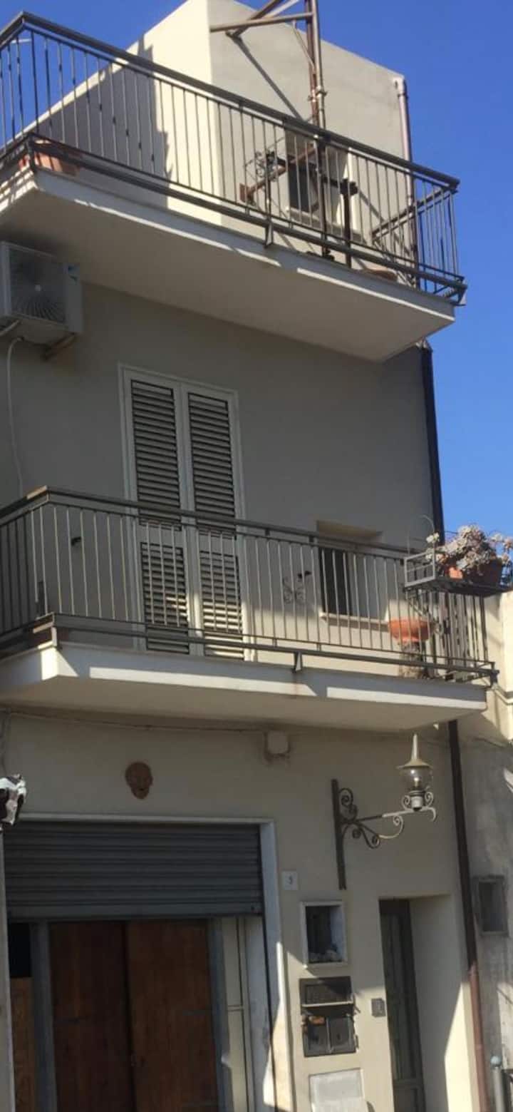 Bilocale Al Centro, Vicino Mare - Crotone