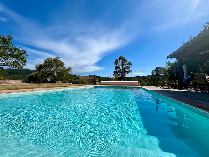 Appartement Avec Piscine - Pierrefeu-du-Var