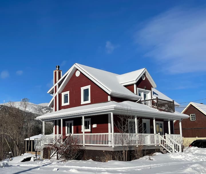 Belle Maison Avec Vue Sur La Rivière - Québec