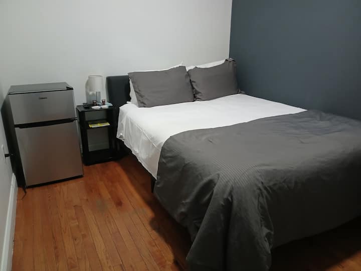 Medium Room Hotel Minutes From Nyc + Free Wi-fi - New York City
