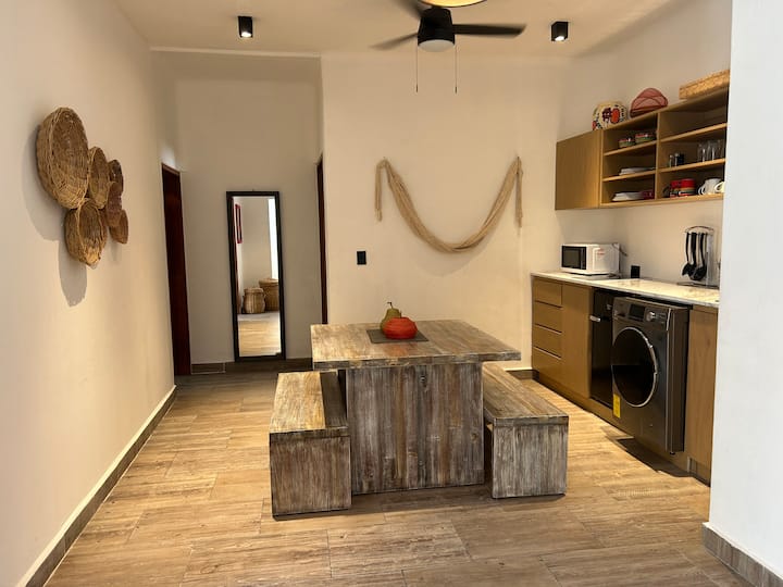 Loft Sobre La 5ta Ave.  2 Bdr. Terraza - Playa del Carmen