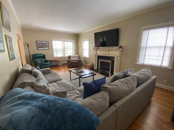 Great Walkable Location, Spacious, Amenities - Lexington, KY