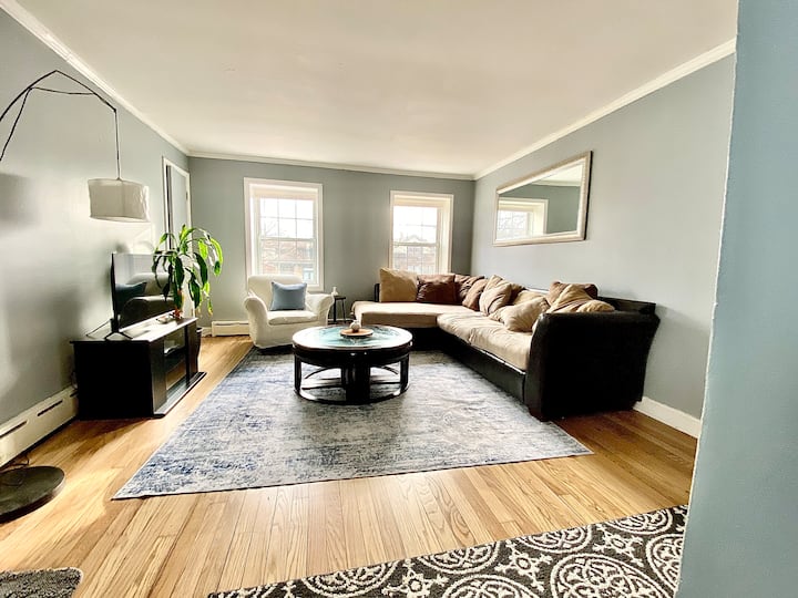 Spacious 2br Great Location|30+ Day Stays Welcome - エバンストン, IL