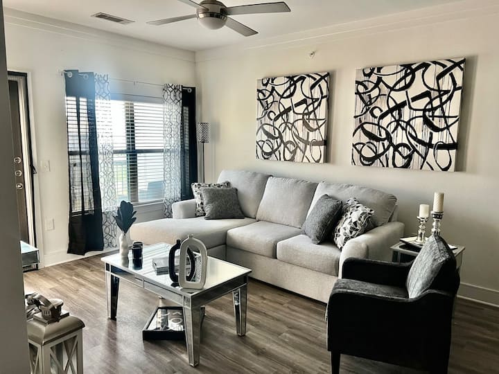 Serenity Suites - Frisco, TX
