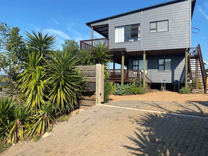 Retreat To A Stylish Home In Cape St Francis - Cape Saint Francis