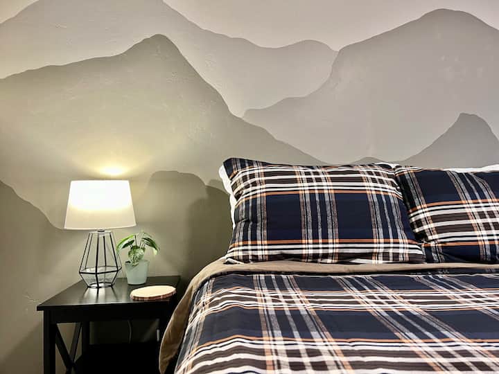The Great Indoors: King, Bunk, Tent, Laundry - Twin Falls, ID