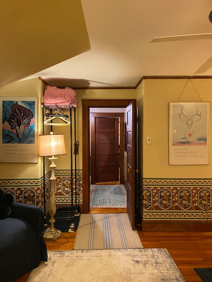 Bright & Spacious B&b In Newtons Lakeside Area - Wellesley, MA