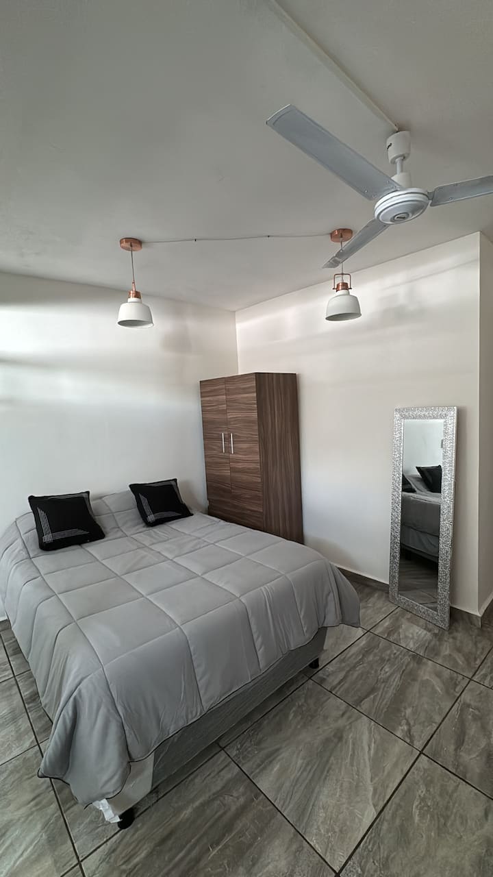 Bonito Departamento A 3 Cuadras Del Tec . - Monterrey