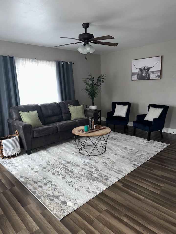 Quaint & Cozy Home In Downtown Wenatchee - Wenatchee, WA